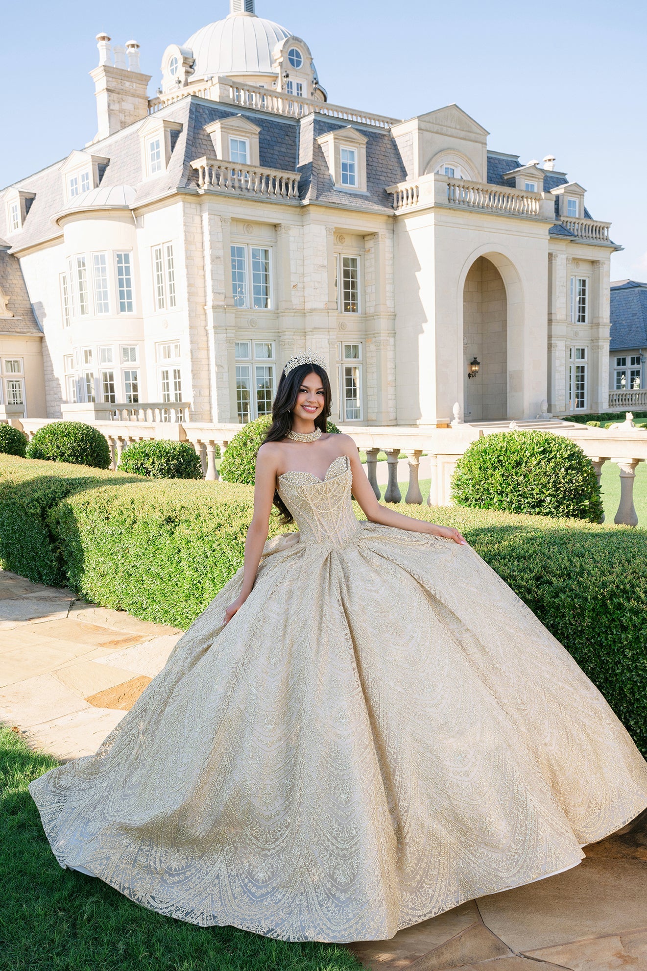 The History and Evolution of the Quinceañera Dress